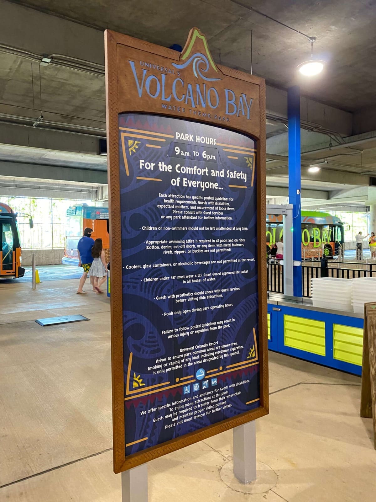 Tess's Birthday at Volcano Bay - The Journey of Parenthood...